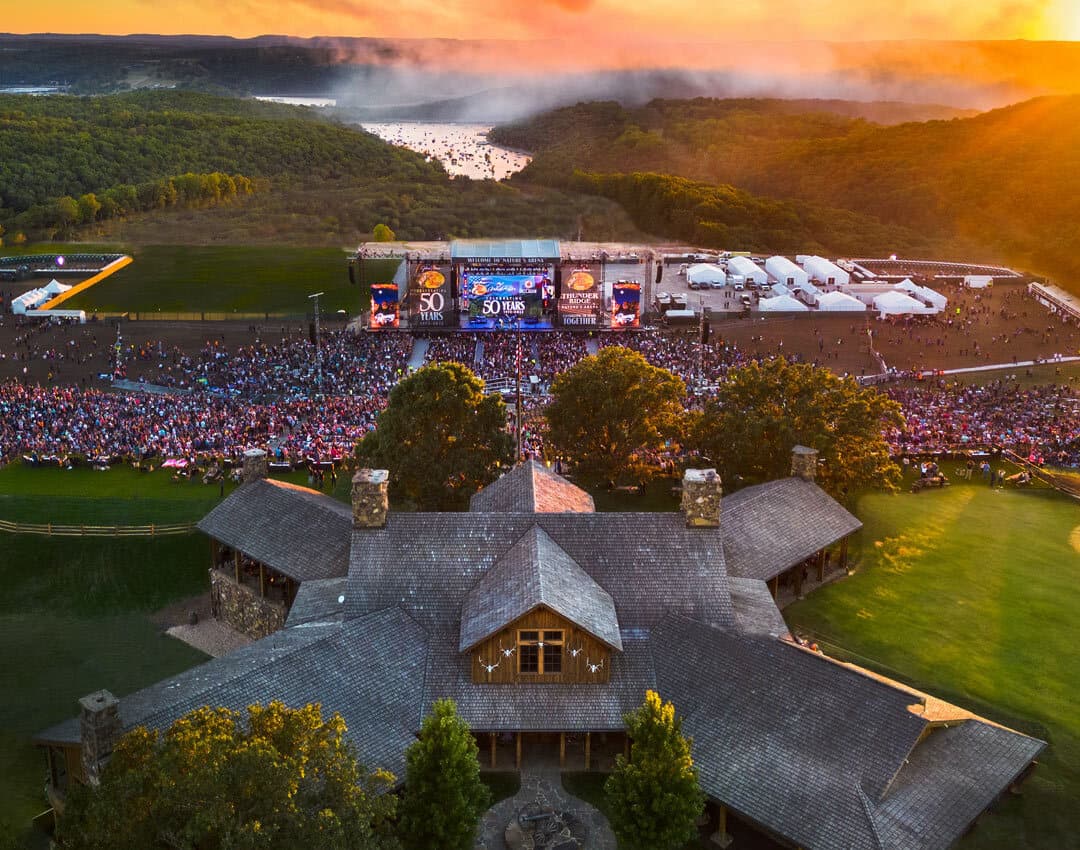 Pitbull 2024 - Thunder Ridge Nature Arena Ticket and Hotel Packages | Jampack